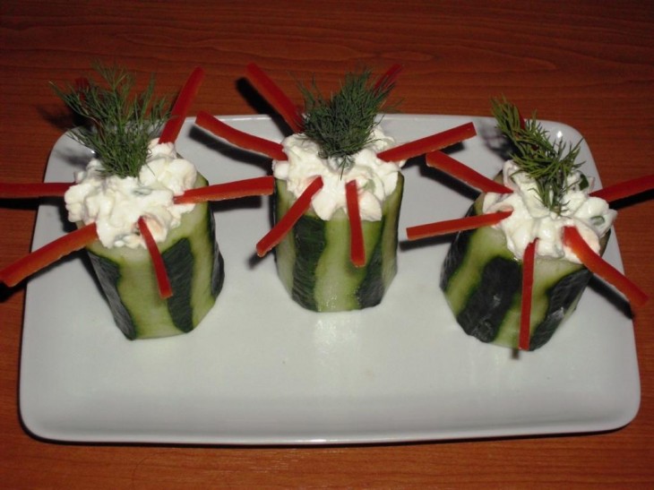 Butoiase din castraveti cu branzeturi | Retetele Tale