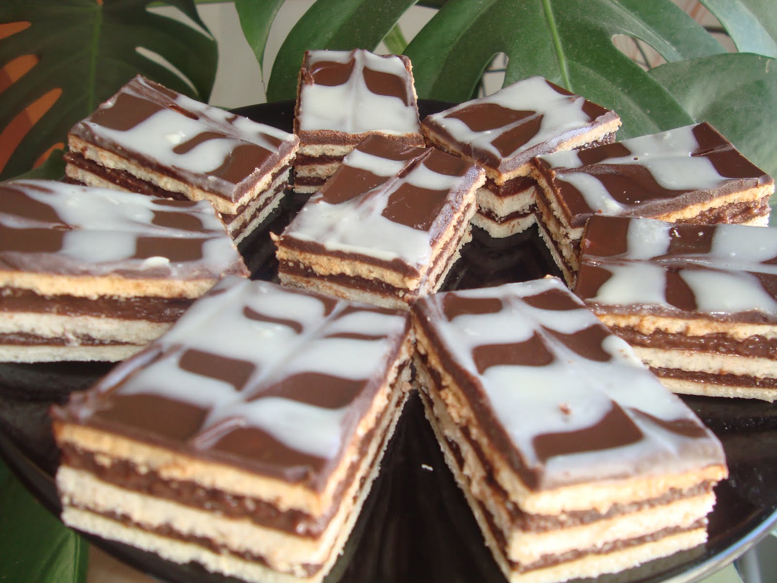 Prajitura cu foi si crema | Retetele Tale