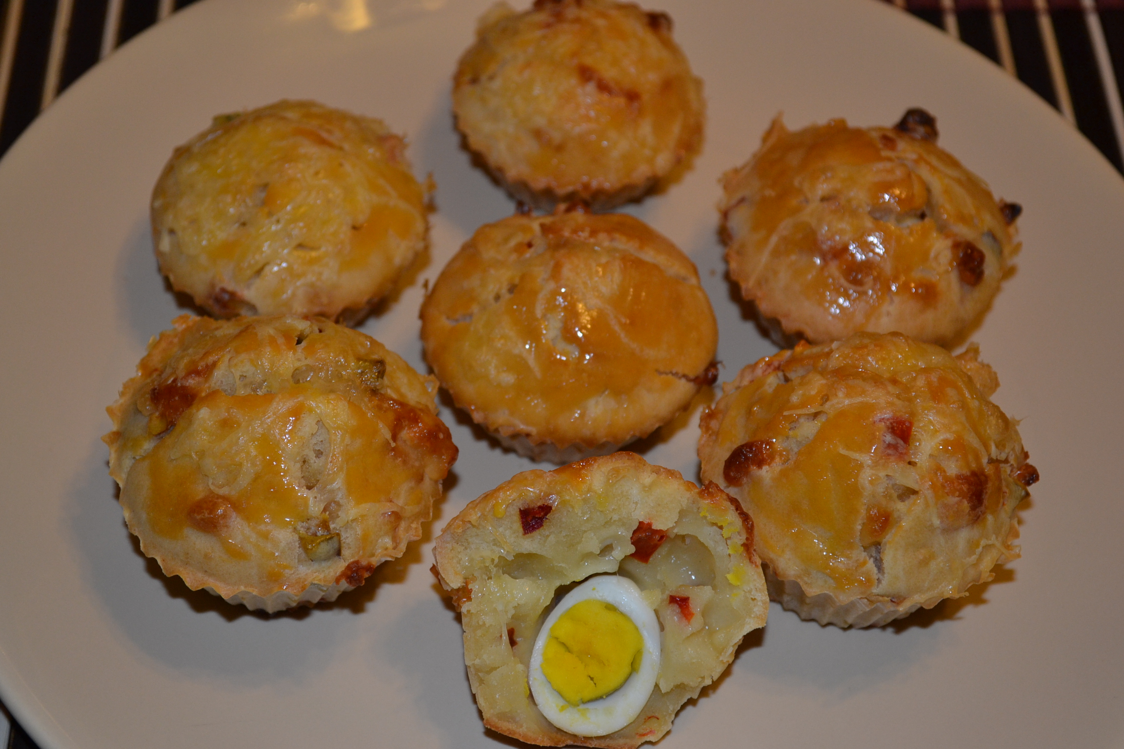 Retete de Pasti: Briose cu oua de prepelita | Retetele Tale