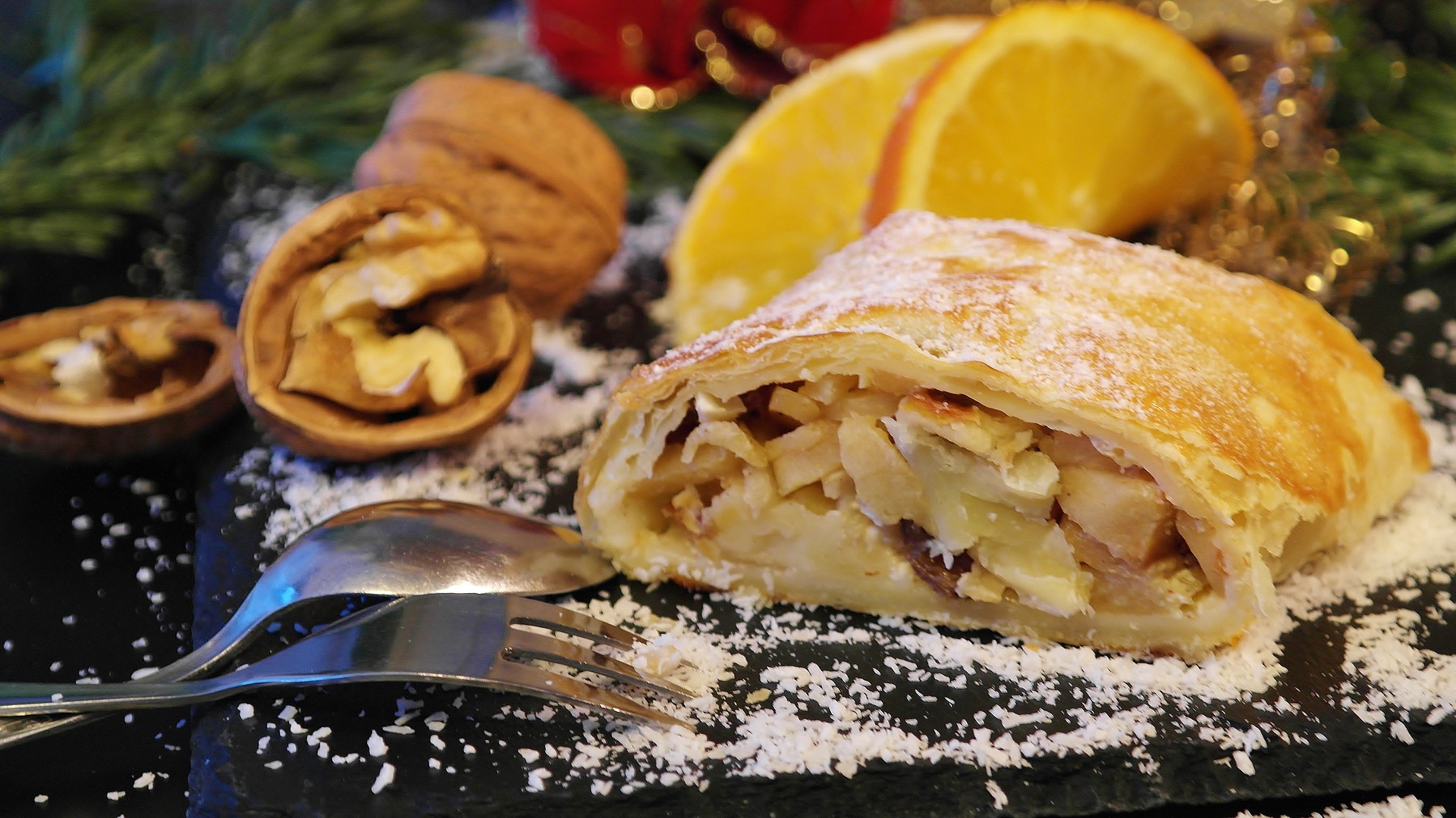 Strudel cu mere | Retetele Tale