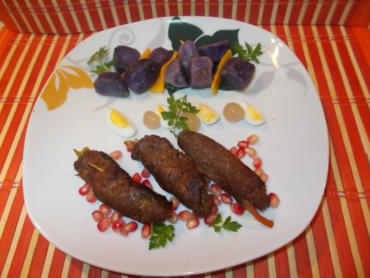 Rulouri din carne de struț cu legume si garnitura purple majesty ...