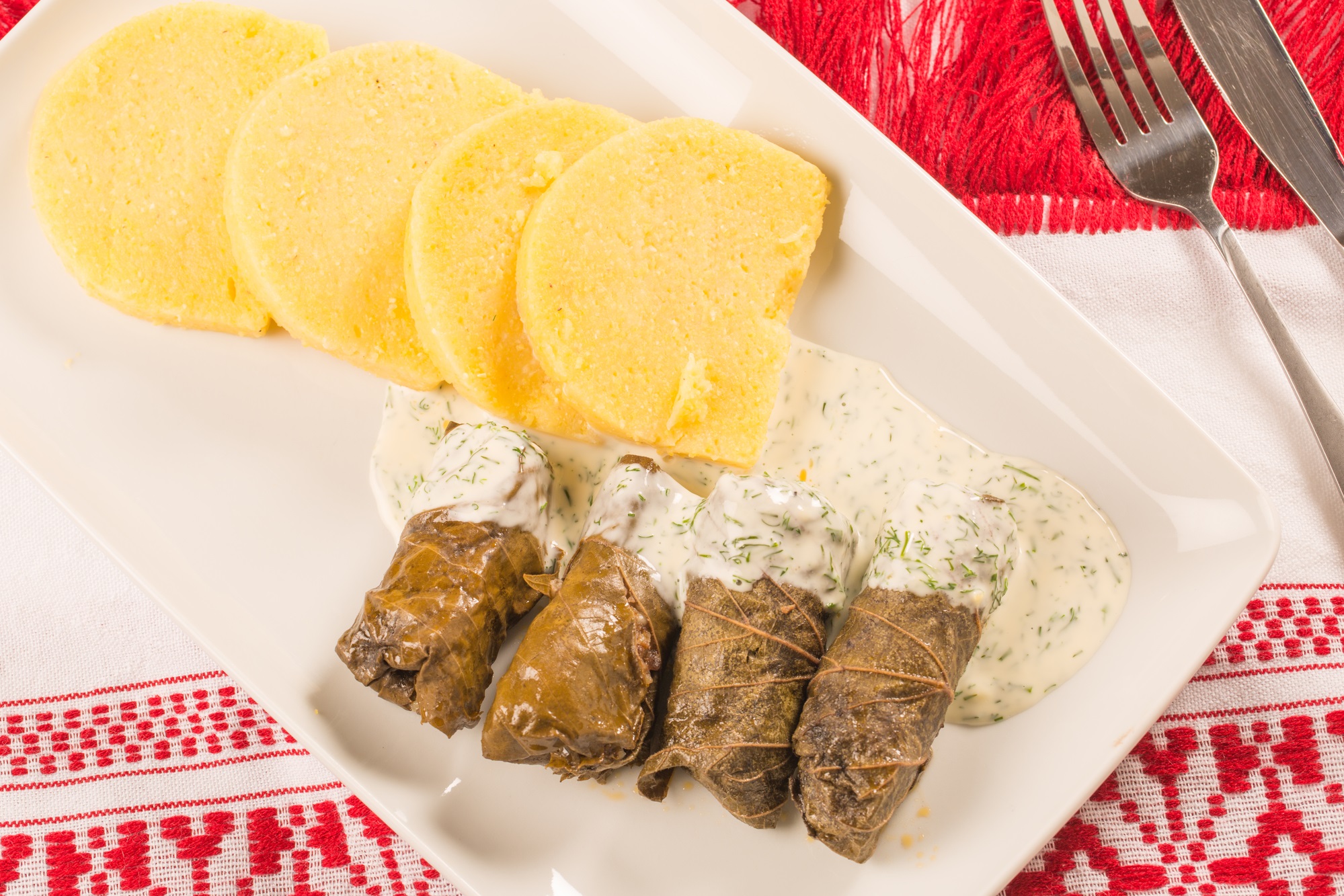 Sarmalute cu mamaliguta | Retetele Tale